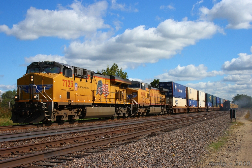 Westbound UP Intermodal Train